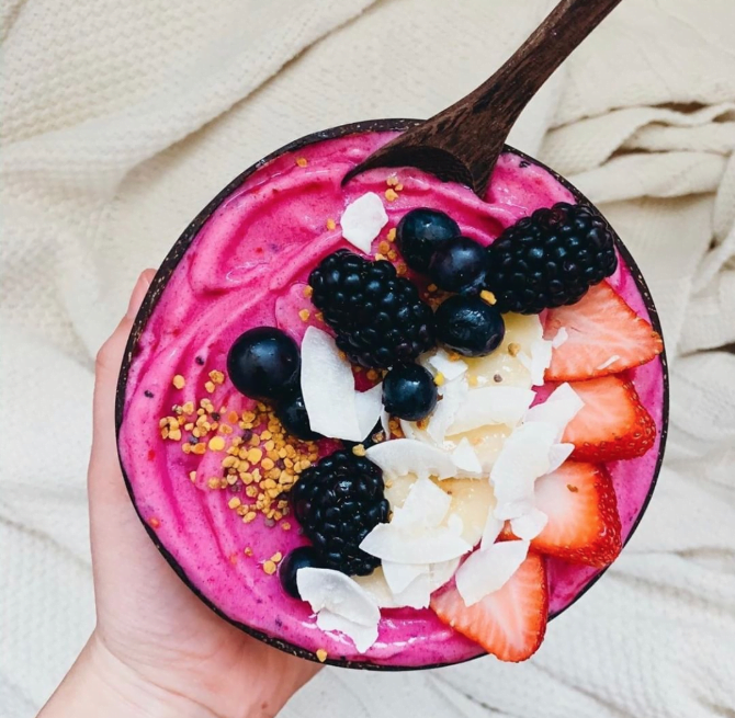 How to Make an Instagram Worthy Smoothie Bowl - Pinoria