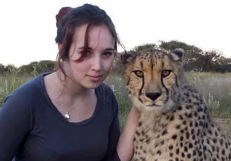 Megan McCubbin Bio, Age, Parents, Chris Packham, Zoologist, Lush ...